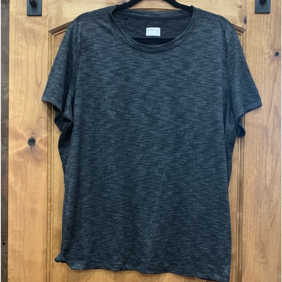 Mondetta | Tops | Mondetta Performance Tshirt | Poshmark